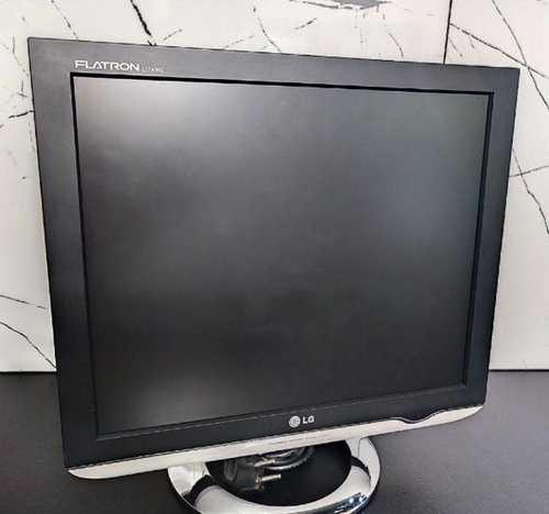 Монитор LG flatron L1740bq