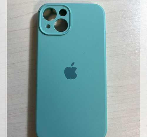 Чехол на iPhone 13