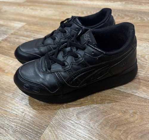 Кроссовки детские Asics, р31