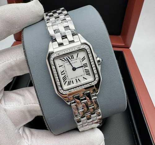 Часы Cartier Panthere 27 мм с бриллиантами