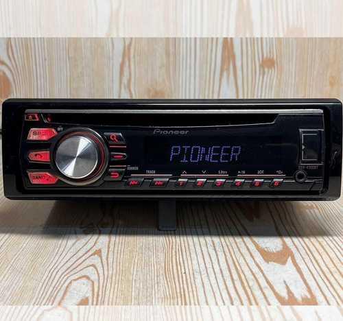 Магнитола Pioneer DEH-4700BT