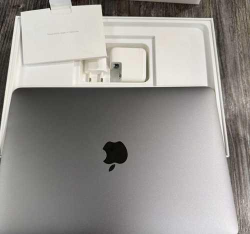 Macbook 12 (mnyf2) Retina 8 512 gb. grey