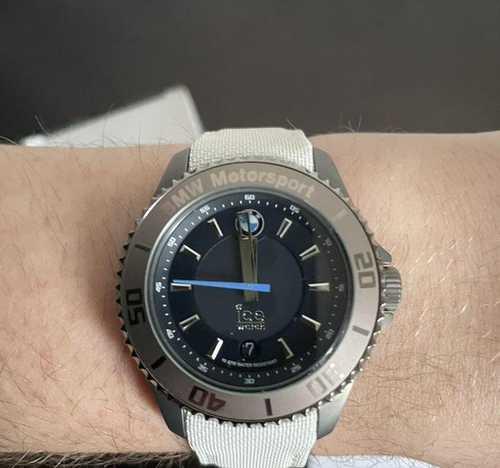 Часы BMW Motorsport ICE watch белые