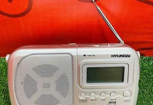 Радиоприемник Hyundai H-1609 Silver (Ш 41847)