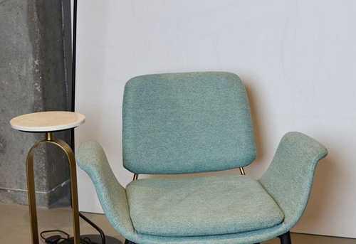 Кресло для зала от дизайн-студии