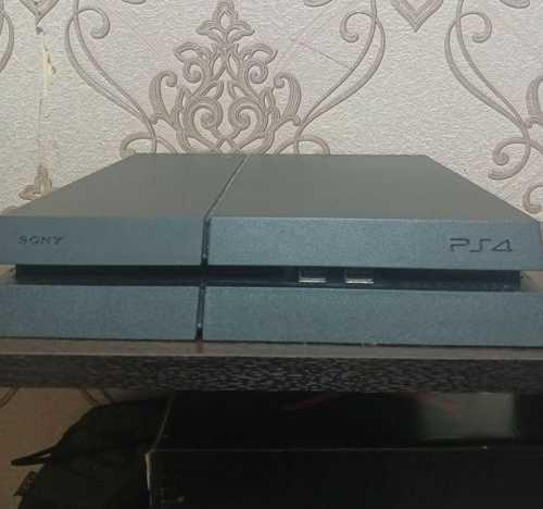 Ps4 500gb   2 геймпада   док.станция