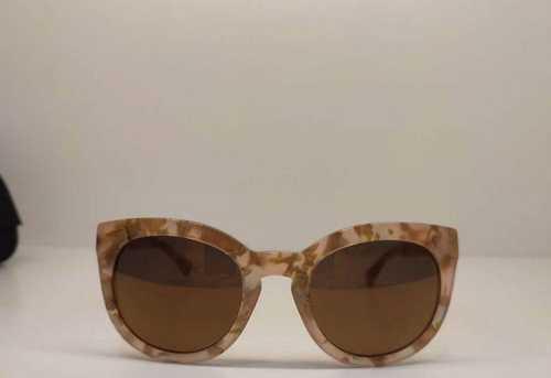 Солнцезащитные очки Dolce & Gabbana DG4249
