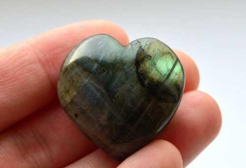 Сердце из Лабрадора, камень лабрадор