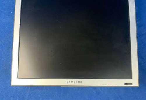 Монитор 17" (43.2 см) Samsung 750Bs