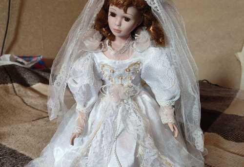 Кукла -невеста на подставке