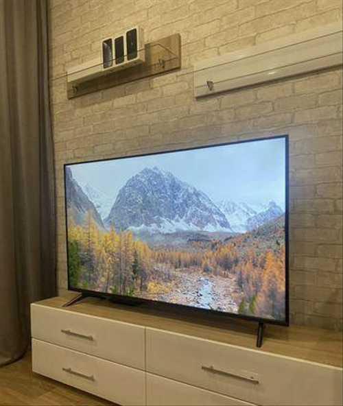 Огромный LED телевизор 55" (140см) Novex