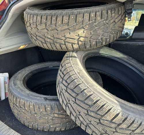 Winter Tact WT 70 215/60 R17 28L