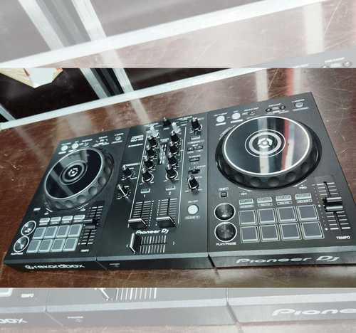 Dj контролер Pioneer DDJ-400