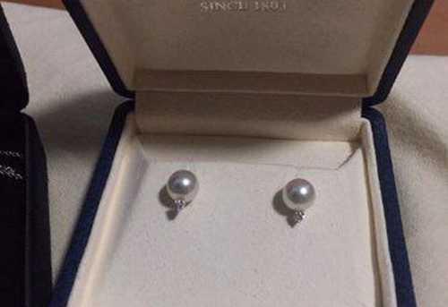 Золотые серьги Mikimoto 7 гр 0.22 ct