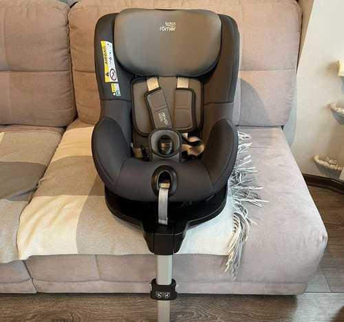 Автомобильное кресло britax romer