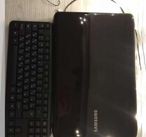 Ноутбук samsung R540