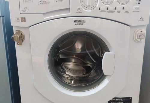 Встроенная стиральная машина Hotpoint Ariston 7кг