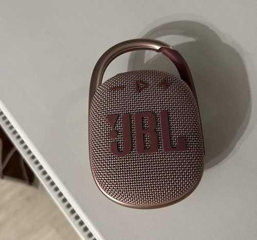 Беспроводная колонка JBL Clip 4 Pink