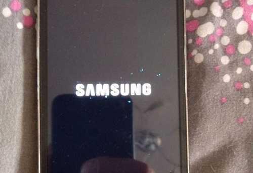 Телефон Samsung duos