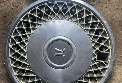 2 оригинальных колпака Toyota R14