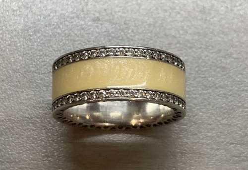 Серебряное кольцо пандора