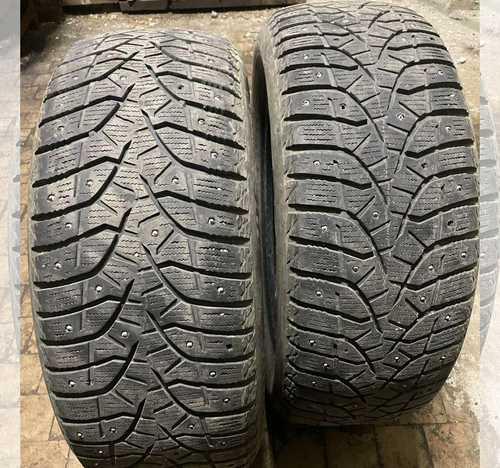 Bridgestone Blizzak Spike-02 235/55 R18