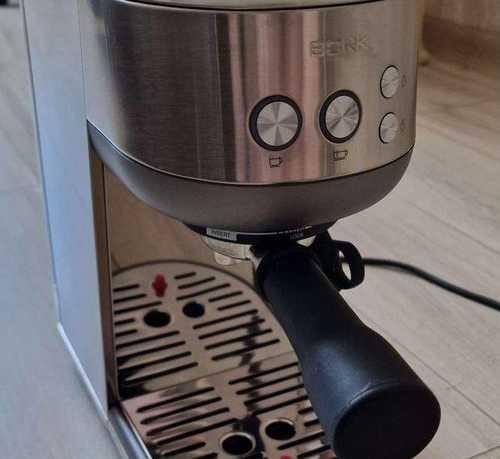 Кофеварка новая bork C702