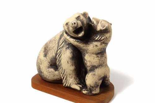 Керамическая фигура "Медведица с медвежонком"