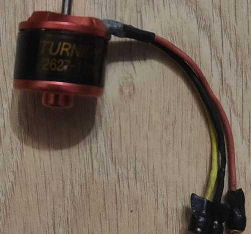 Двигатель Tyrnigy 2627-1200kv