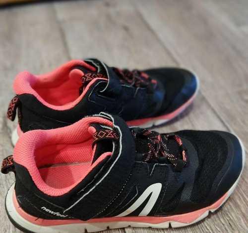 Кроссовки для девочки декатлон 34