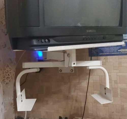 Подставка для крепления телевизора к стене