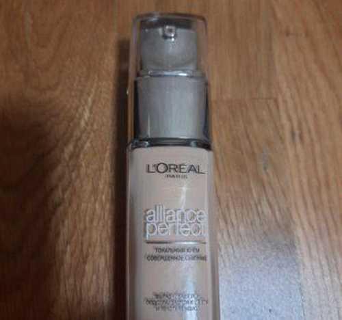 Тональный крем loreal Alliance perfect