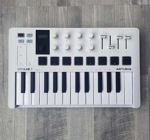 Midi-клавиатура Arturia minilab 3 White