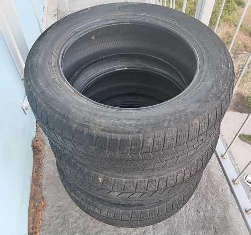 Bridgestone Blizzak VRX2 185/60 R15