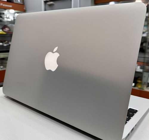 Apple MacBook Air 11 (A1465)