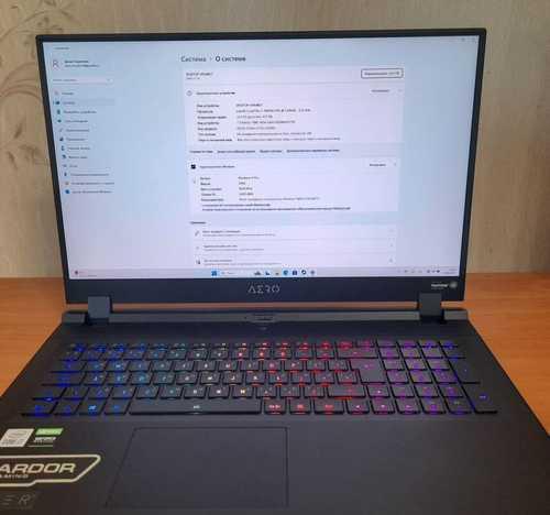 Gigabyte Aero 17.3 4K RTX 3070 8G i7 10870H 32/1TB