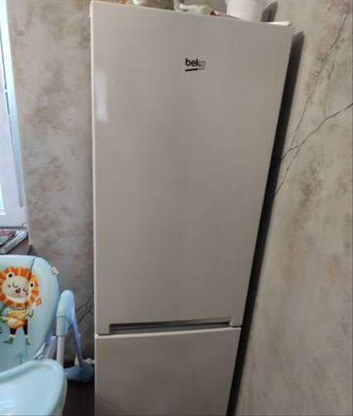 Холодильник Beko CNL 7270KC0W б/у