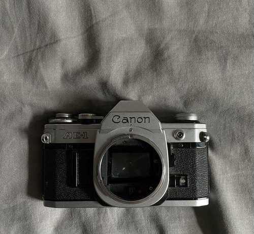 Плёночный фотоаппарат Canon AE-1