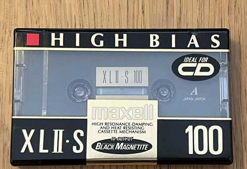 Compact cassette maxell xlii-S 100