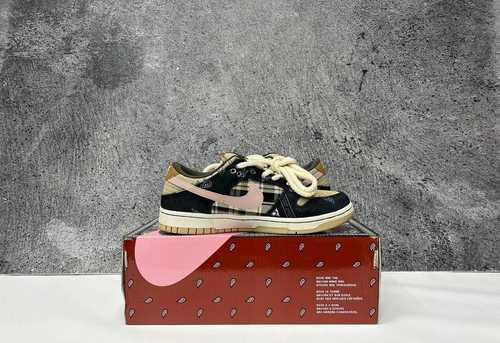 Nike SB Dunk & Travis Scott (36-45 размеры)