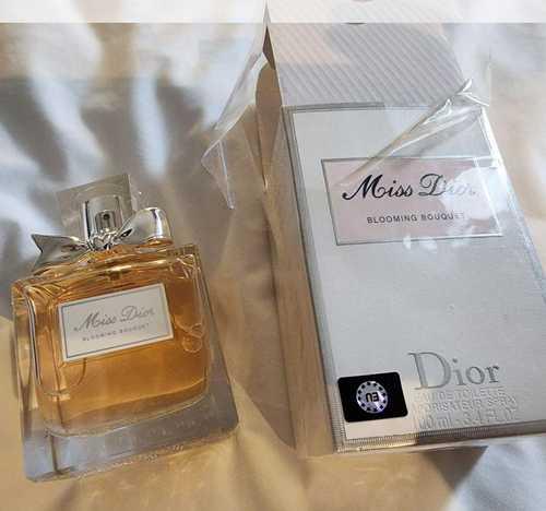 Т. вода christian dior miss dior blooming bouquet