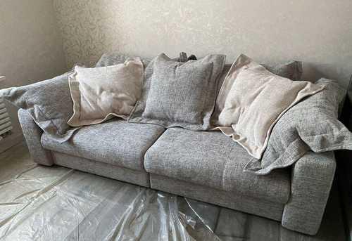 Раскладной дизайнерский диван со спальным местом
