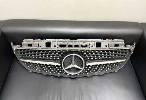 Решетка радиатора Mercedes E W213 Coupe
