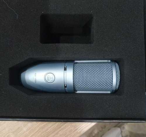 Студийный микрофон akg p120