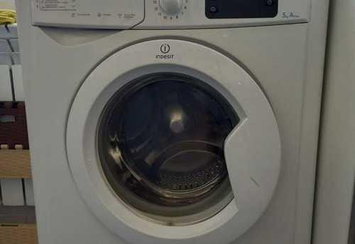 Продам стиральную машинку автомат на запчасти