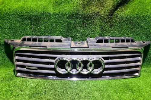Решетка радиатора Audi A3 8P BDB (3.2)