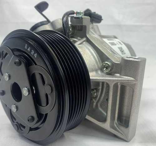 Компрессор кондиционера Renault 926006053R