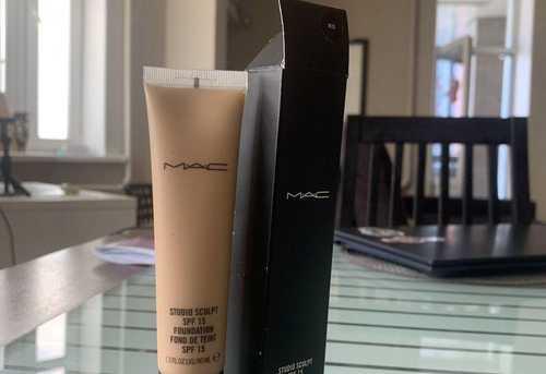 Крем тональный mac studio sculpt spf 15 NC 25