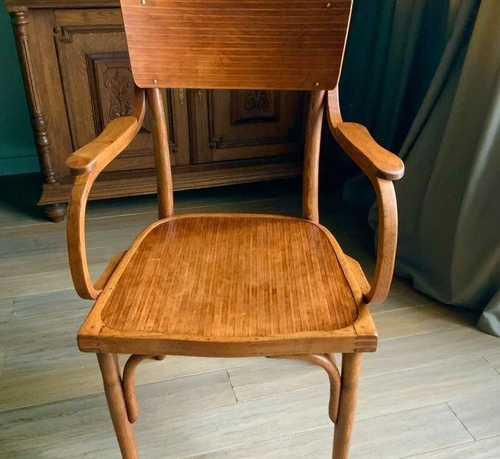 Антикварное венское кресло стул после реставрации