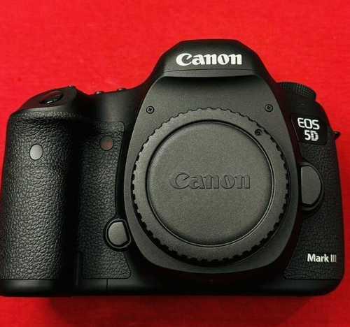 Canon 5D mark iii (как новый)